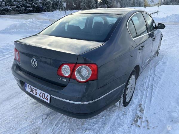 Zils Volkswagen Passat 2010 Utena, ar dzinēja tilpumu 1.97 L un nobraukumu 280 tūkst. km par 1650 €, foto 3 vietnē AUTOMOTO.COM.LV