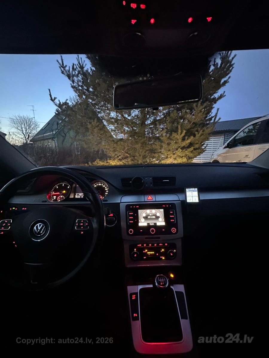 Blue Volkswagen Passat 2010 in Tallinn, with an engine capacity of 2.00 L and mileage of 386 thousand km for 2800 €, photo 7 on AUTOMOTO.COM.LV