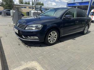 Blue Volkswagen Passat 2011 in Silale, with an engine capacity of 1.97 L and mileage of 360 thousand km for 3300 €, photo 7 on AUTOMOTO.COM.LV
