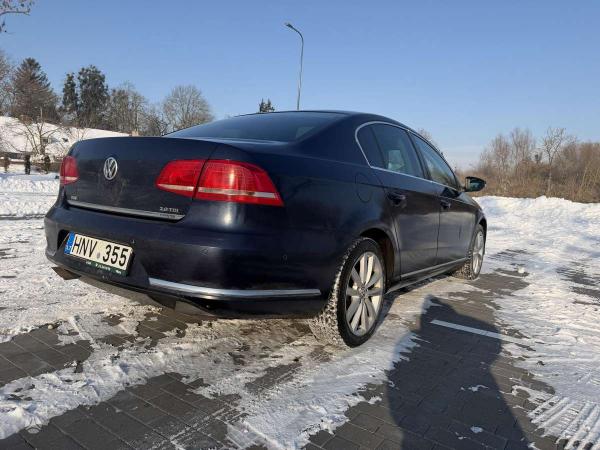 Zils Volkswagen Passat 2012 Kauņa, ar dzinēja tilpumu 1.97 L un nobraukumu 295 tūkst. km par 3300 €, foto 9 vietnē AUTOMOTO.COM.LV