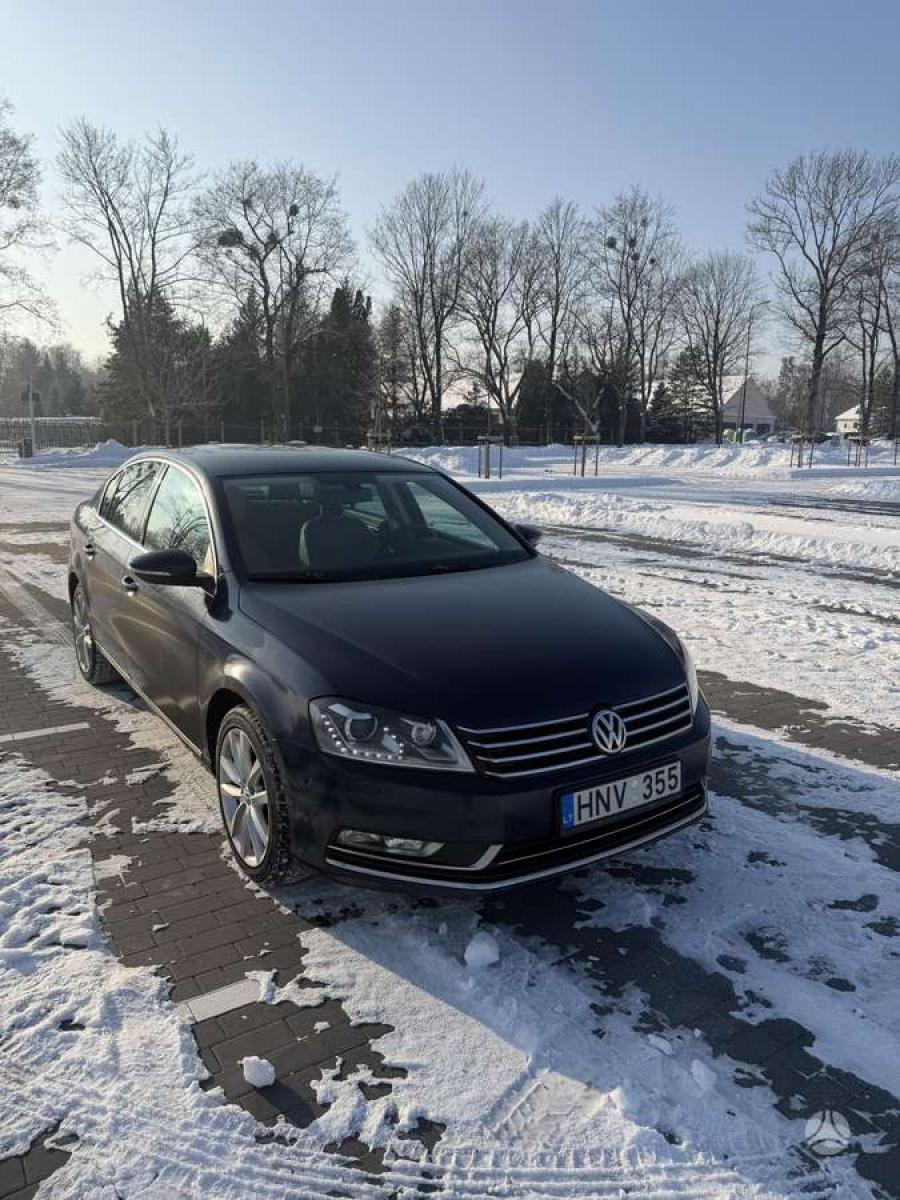 Zils Volkswagen Passat 2012 Kauņa, ar dzinēja tilpumu 1.97 L un nobraukumu 295 tūkst. km par 3450 €, foto 5 vietnē AUTOMOTO.COM.LV