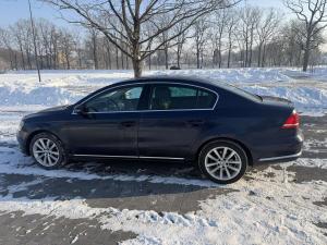 Blue Volkswagen Passat 2012 in Kaunas, with an engine capacity of 1.97 L and mileage of 295 thousand km for 3450 €, photo 17 on AUTOMOTO.COM.LV