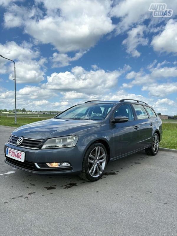 Zils Volkswagen Passat 2012 Kauņa, ar dzinēja tilpumu 1.60 L un nobraukumu 270 tūkst. km par 4200 €, foto 1 vietnē AUTOMOTO.COM.LV