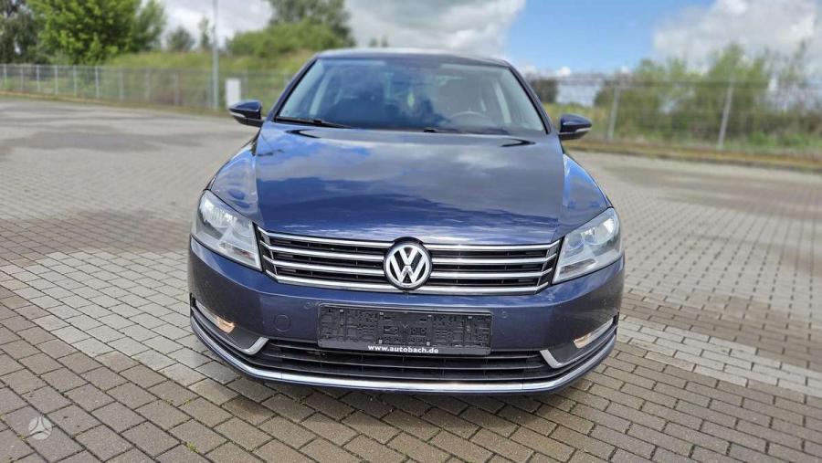 Zils Volkswagen Passat 2012 Marijampole, ar dzinēja tilpumu 1.97 L un nobraukumu 282 tūkst. km par 5200 €, foto 8 vietnē AUTOMOTO.COM.LV