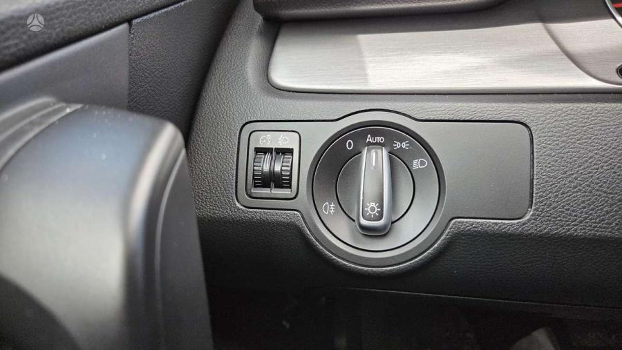 Zils Volkswagen Passat 2012 Marijampole, ar dzinēja tilpumu 1.97 L un nobraukumu 282 tūkst. km par 5200 €, foto 22 vietnē AUTOMOTO.COM.LV