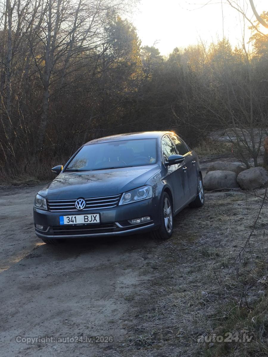 Blue Volkswagen Passat 2013 in Tallinn, with an engine capacity of 1.40 L and mileage of 164 thousand km for 7600 €, photo 3 on AUTOMOTO.COM.LV