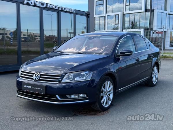 Blue Volkswagen Passat 2013 in Tallinn, with an engine capacity of 1.40 L and mileage of 228 thousand km for 5490 €, photo 1 on AUTOMOTO.COM.LV