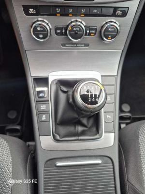 Blue Volkswagen Passat 2013 in Taurage, with an engine capacity of 1.60 L and mileage of 261 thousand km for 4700 €, photo 10 on AUTOMOTO.COM.LV