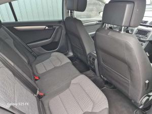 Blue Volkswagen Passat 2013 in Taurage, with an engine capacity of 1.60 L and mileage of 261 thousand km for 4700 €, photo 20 on AUTOMOTO.COM.LV
