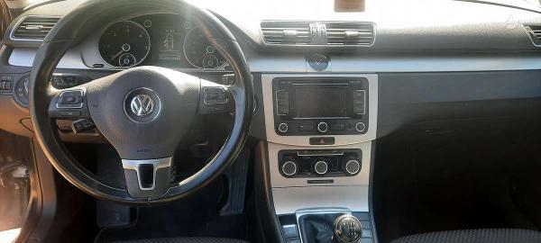 Blue Volkswagen Passat 2013 in Alytus, with an engine capacity of 1.60 L and mileage of 254 thousand km for 6400 €, photo 5 on AUTOMOTO.COM.LV