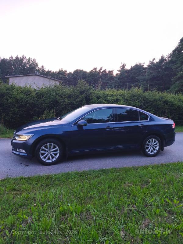 Blue Volkswagen Passat 2015 in Tallinn, with an engine capacity of 1.80 L and mileage of 177 thousand km for 9900 €, photo 2 on AUTOMOTO.COM.LV