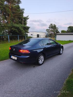 Zils Volkswagen Passat 2015 Tallina, ar dzinēja tilpumu 1.80 L un nobraukumu 177 tūkst. km par 9900 €, foto 7 vietnē AUTOMOTO.COM.LV