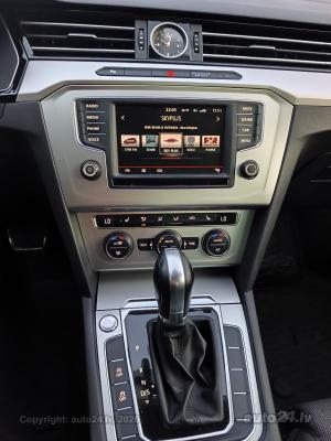 Zils Volkswagen Passat 2015 Tallina, ar dzinēja tilpumu 1.80 L un nobraukumu 177 tūkst. km par 9900 €, foto 14 vietnē AUTOMOTO.COM.LV