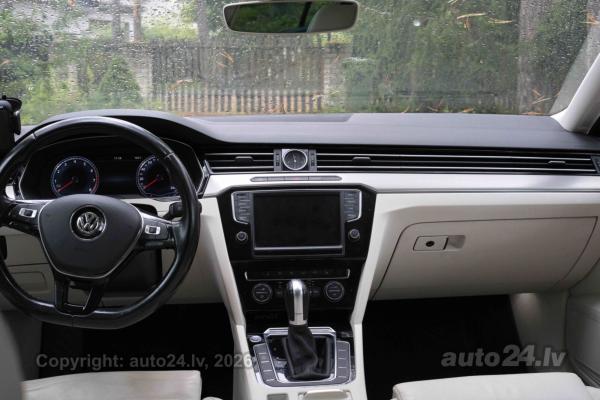 Blue Volkswagen Passat 2015 in Tallinn, with an engine capacity of 1.40 L and mileage of 203 thousand km for 9830 €, photo 6 on AUTOMOTO.COM.LV