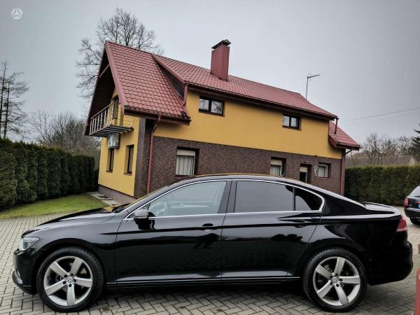 Blue Volkswagen Passat 2016 in Trakai, with an engine capacity of 1.60 L and mileage of 319 thousand km for 7790 €, photo 8 on AUTOMOTO.COM.LV