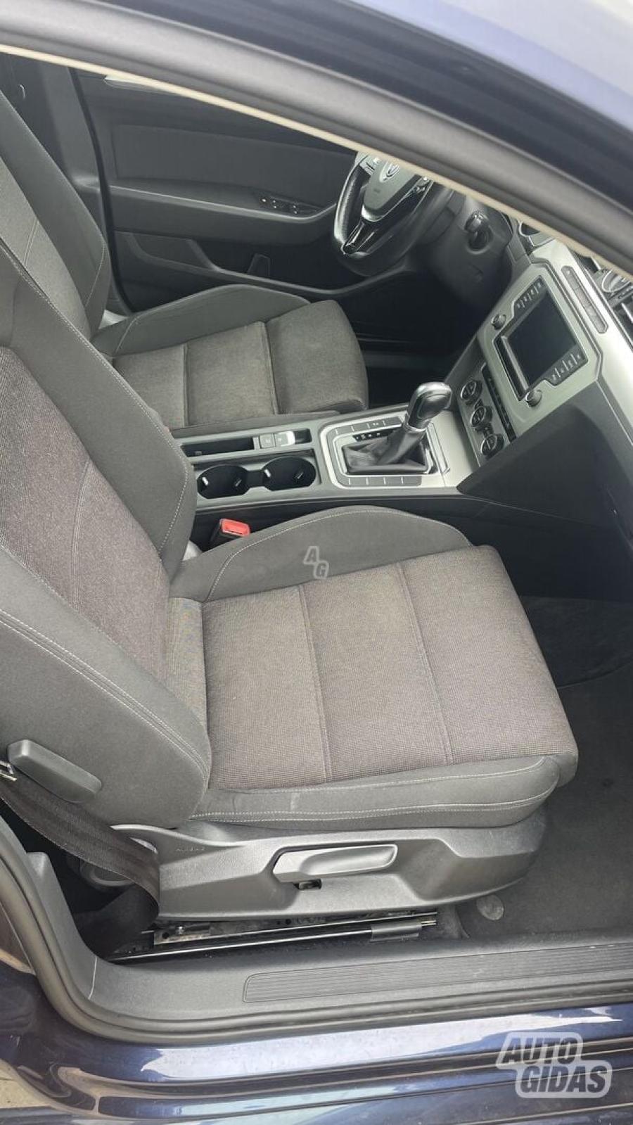 Zils Volkswagen Passat 2016 Kauņa, ar dzinēja tilpumu 1.40 L un nobraukumu 168 tūkst. km par 9200 €, foto 13 vietnē AUTOMOTO.COM.LV