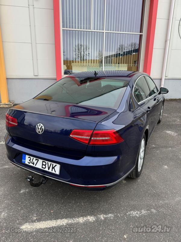 Zils Volkswagen Passat 2017 Tallina, ar dzinēja tilpumu 1.40 L un nobraukumu 131 tūkst. km par 16500 €, foto 3 vietnē AUTOMOTO.COM.LV