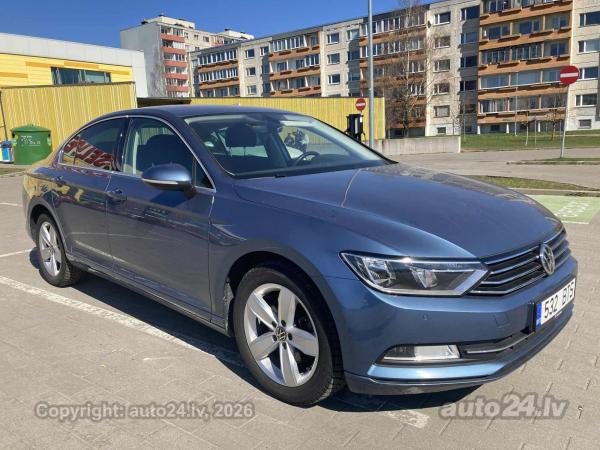 Blue Volkswagen Passat 2017 in Tallinn, with an engine capacity of 1.40 L and mileage of 100 thousand km for 12500 €, photo 1 on AUTOMOTO.COM.LV
