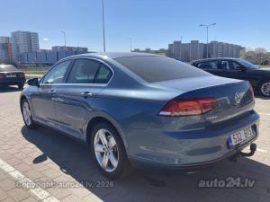 Blue Volkswagen Passat 2017 in Tallinn, with an engine capacity of 1.40 L and mileage of 100 thousand km for 12500 €, photo 13 on AUTOMOTO.COM.LV