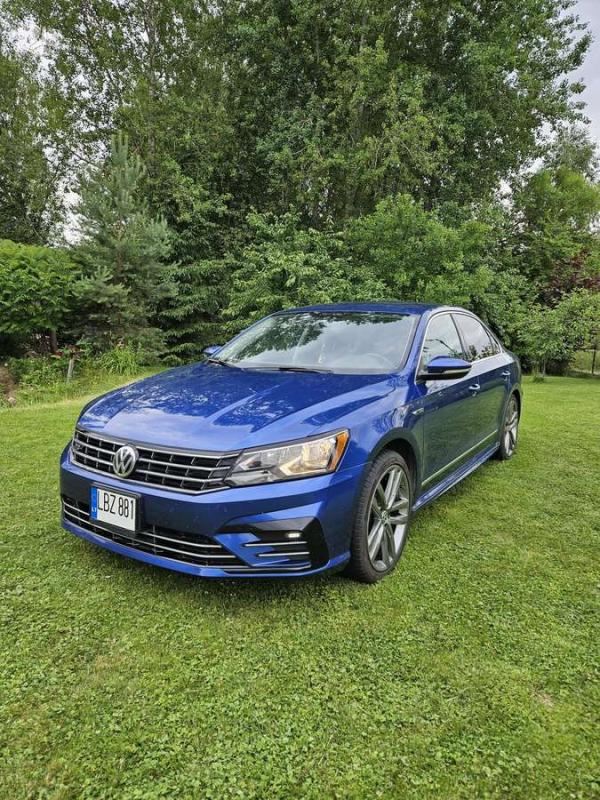 Zils Volkswagen Passat 2017 Viļņa, ar dzinēja tilpumu 1.80 L un nobraukumu 151 tūkst. km par 10200 €, foto 2 vietnē AUTOMOTO.COM.LV