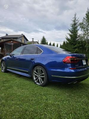 Blue Volkswagen Passat 2017 in Vilnius, with an engine capacity of 1.80 L and mileage of 151 thousand km for 10200 €, photo 10 on AUTOMOTO.COM.LV
