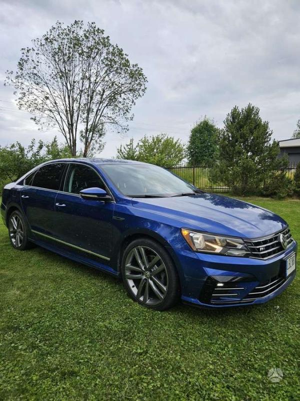 Blue Volkswagen Passat 2017 in Vilnius, with an engine capacity of 1.80 L and mileage of 151 thousand km for 10200 €, photo 10 on AUTOMOTO.COM.LV