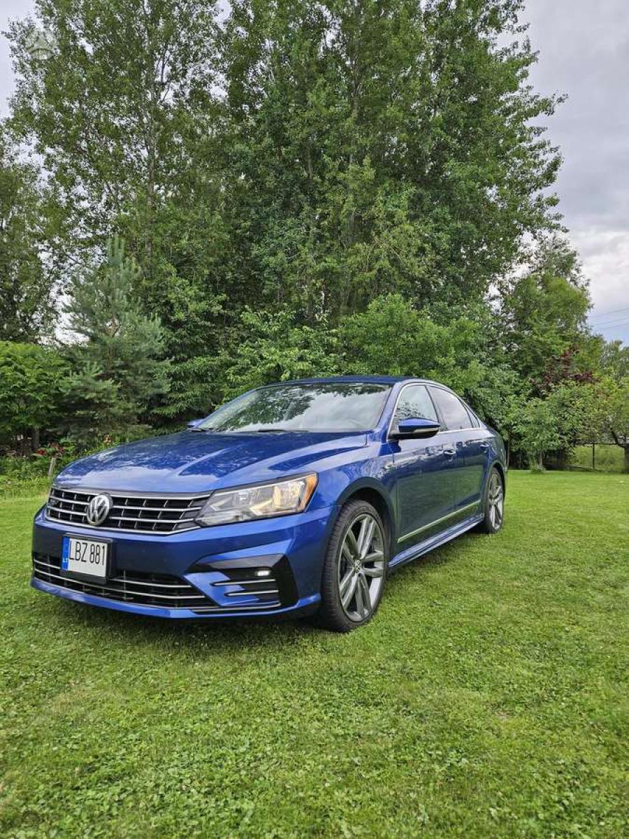 Blue Volkswagen Passat 2017 in Vilnius, with an engine capacity of 1.80 L and mileage of 151 thousand km for 10200 €, photo 13 on AUTOMOTO.COM.LV