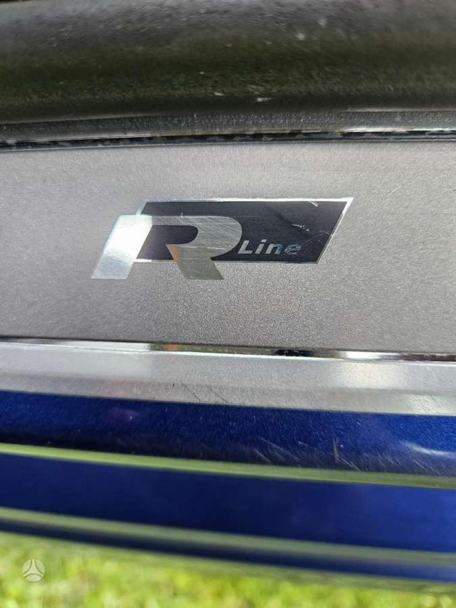 Blue Volkswagen Passat 2017 in Vilnius, with an engine capacity of 1.80 L and mileage of 151 thousand km for 10200 €, photo 19 on AUTOMOTO.COM.LV