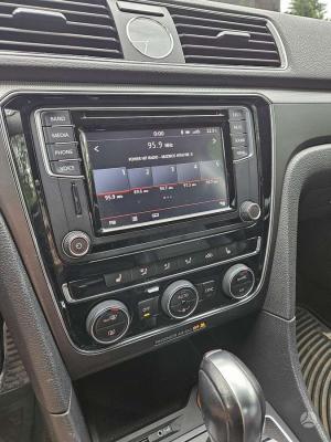 Blue Volkswagen Passat 2017 in Vilnius, with an engine capacity of 1.80 L and mileage of 151 thousand km for 10200 €, photo 22 on AUTOMOTO.COM.LV
