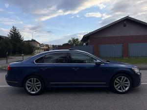 Blue Volkswagen Passat 2017 in Kaunas, with an engine capacity of 1.80 L and mileage of 292 thousand km for 6950 €, photo 9 on AUTOMOTO.COM.LV
