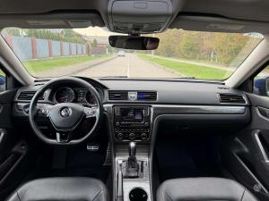 Blue Volkswagen Passat 2017 in Kaunas, with an engine capacity of 1.80 L and mileage of 292 thousand km for 6950 €, photo 11 on AUTOMOTO.COM.LV
