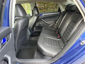 Blue Volkswagen Passat 2017 in Kaunas, with an engine capacity of 1.80 L and mileage of 292 thousand km for 6950 €, photo 14 on AUTOMOTO.COM.LV