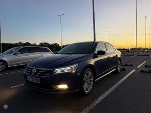 Blue Volkswagen Passat 2017 in Kaunas, with an engine capacity of 1.80 L and mileage of 292 thousand km for 6650 €, photo 30 on AUTOMOTO.COM.LV