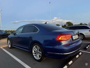 Blue Volkswagen Passat 2017 in Kaunas, with an engine capacity of 1.80 L and mileage of 292 thousand km for 6650 €, photo 33 on AUTOMOTO.COM.LV