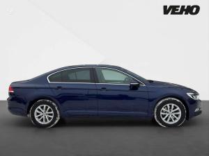 Blue Volkswagen Passat 2018 in Vilnius, with an engine capacity of 1.40 L and mileage of 101 thousand km for 13900 €, photo 6 on AUTOMOTO.COM.LV