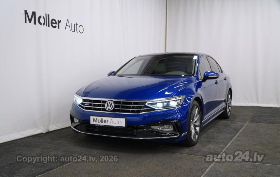 Blue Volkswagen Passat 2019 in Tallinn, with an engine capacity of 2.00 L and mileage of 152 thousand km for 22900 €, photo 2 on AUTOMOTO.COM.LV