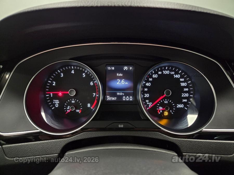 Zils Volkswagen Passat 2021 Tallina, ar dzinēja tilpumu 1.50 L un nobraukumu 207 tūkst. km par 15900 €, foto 15 vietnē AUTOMOTO.COM.LV