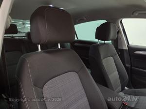 Zils Volkswagen Passat 2021 Tallina, ar dzinēja tilpumu 1.50 L un nobraukumu 207 tūkst. km par 15900 €, foto 18 vietnē AUTOMOTO.COM.LV