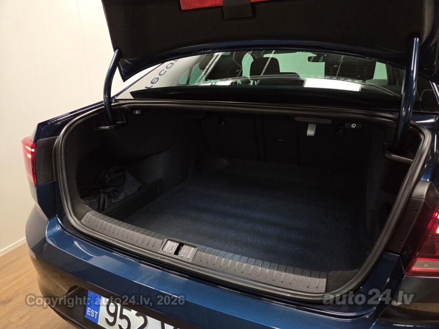 Zils Volkswagen Passat 2021 Tallina, ar dzinēja tilpumu 1.50 L un nobraukumu 207 tūkst. km par 15900 €, foto 20 vietnē AUTOMOTO.COM.LV
