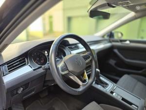 Blue Volkswagen Passat 2021 in Vilnius, with an engine capacity of 1.50 L and mileage of 66 thousand km for 19000 €, photo 9 on AUTOMOTO.COM.LV