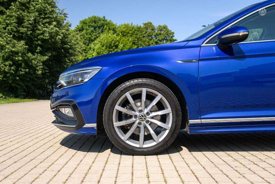 Zils Volkswagen Passat 2021 Viļņa, ar dzinēja tilpumu 1.50 L un nobraukumu 115 tūkst. km par 19000 €, foto 13 vietnē AUTOMOTO.COM.LV