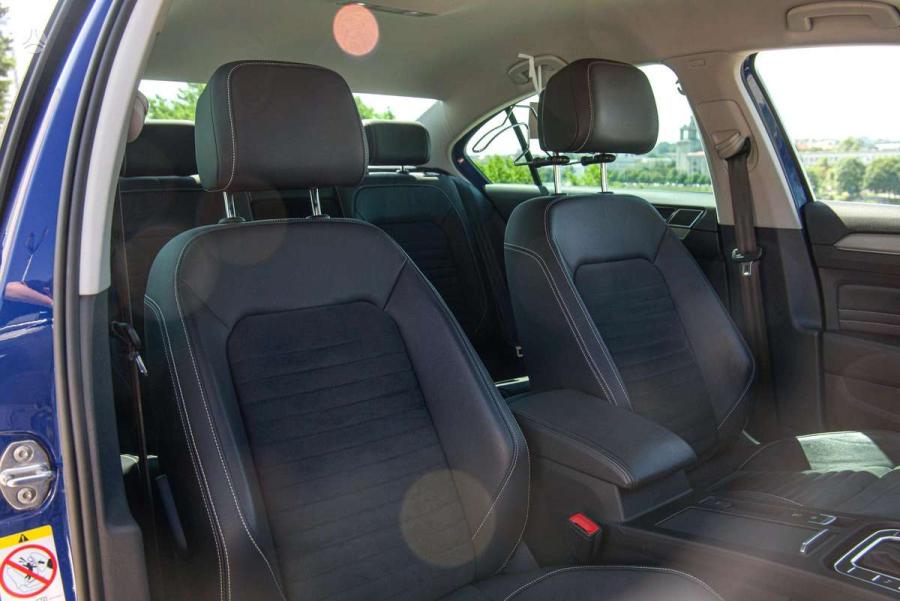 Zils Volkswagen Passat 2021 Viļņa, ar dzinēja tilpumu 1.50 L un nobraukumu 115 tūkst. km par 19000 €, foto 19 vietnē AUTOMOTO.COM.LV