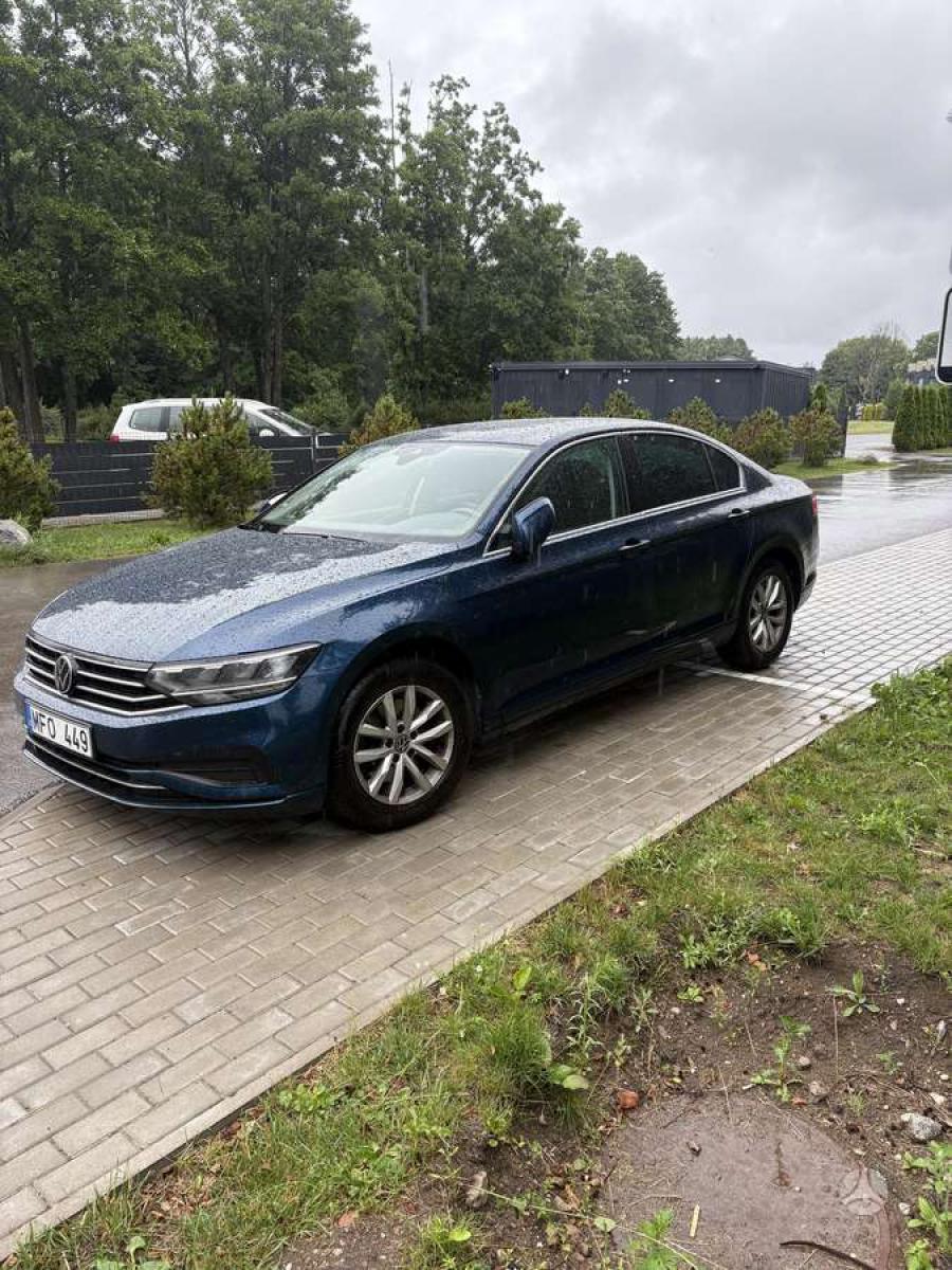 Blue Volkswagen Passat 2022 in Palanga, with an engine capacity of 1.50 L and mileage of 107 thousand km for 17800 €, photo 6 on AUTOMOTO.COM.LV