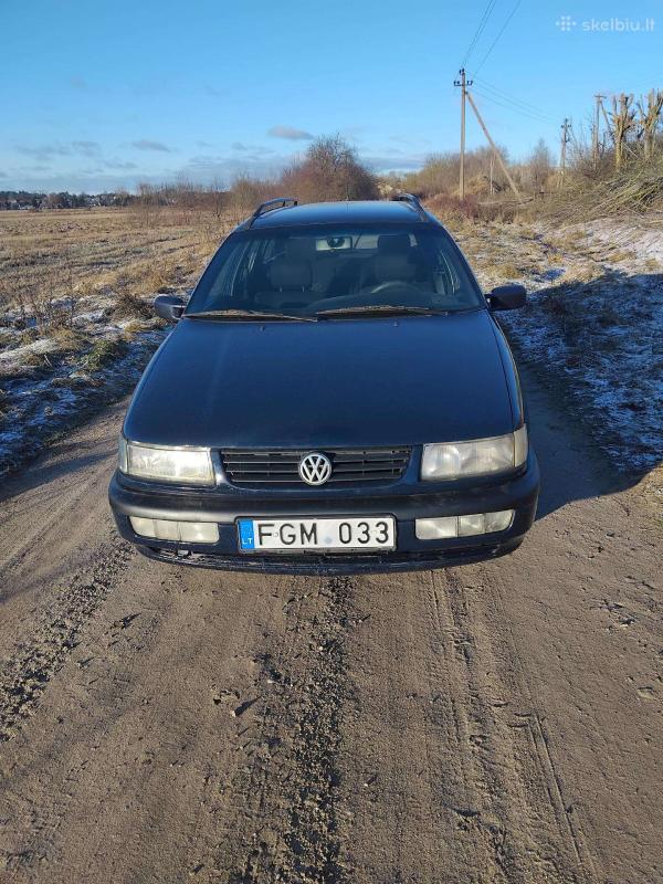 Zils Volkswagen Passat 1995 Švenčionys, ar dzinēja tilpumu 1.90 L un nobraukumu 370 tūkst. km par 1150 €, foto 1 vietnē AUTOMOTO.COM.LV