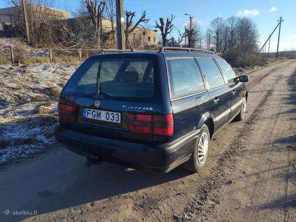 Zils Volkswagen Passat 1995 Švenčionys, ar dzinēja tilpumu 1.90 L un nobraukumu 370 tūkst. km par 1150 €, foto 9 vietnē AUTOMOTO.COM.LV