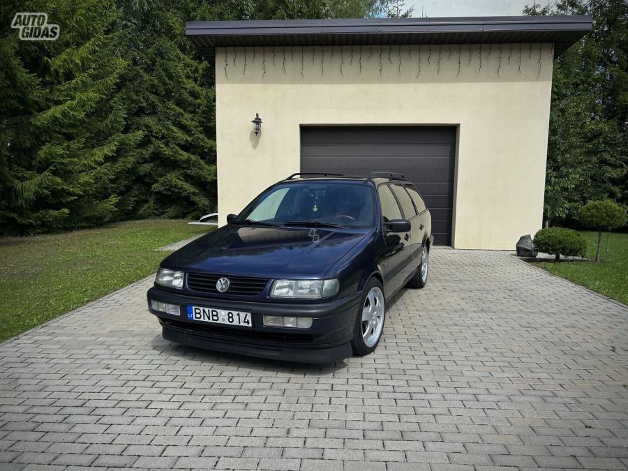 Zils Volkswagen Passat 1996 Radviliškis, ar dzinēja tilpumu 1.90 L un nobraukumu 380 tūkst. km par 1300 €, foto 1 vietnē AUTOMOTO.COM.LV