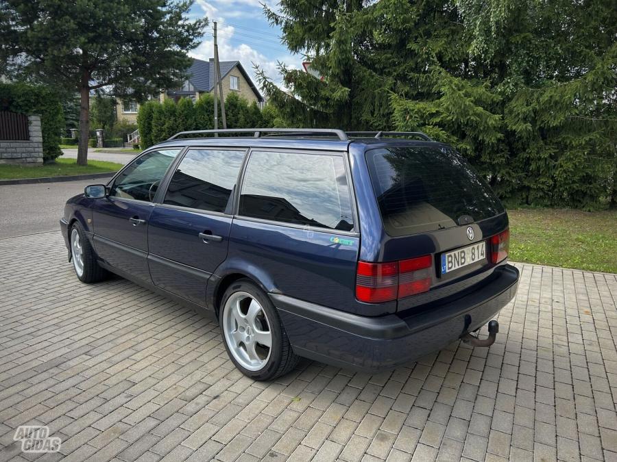 Zils Volkswagen Passat 1996 Radviliškis, ar dzinēja tilpumu 1.90 L un nobraukumu 380 tūkst. km par 1300 €, foto 4 vietnē AUTOMOTO.COM.LV