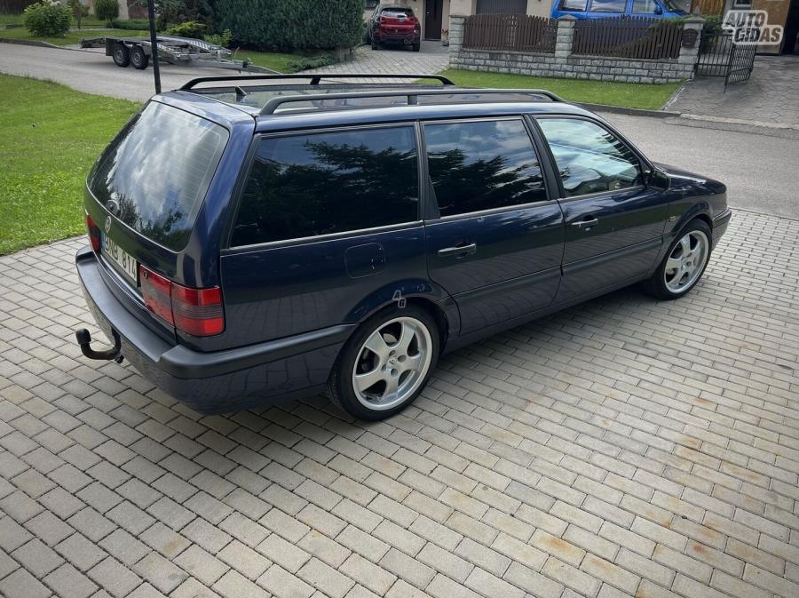 Zils Volkswagen Passat 1996 Radviliškis, ar dzinēja tilpumu 1.90 L un nobraukumu 380 tūkst. km par 1300 €, foto 5 vietnē AUTOMOTO.COM.LV