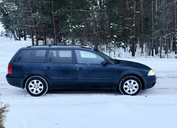 Blue Volkswagen Passat 1997 in Vievis, with an engine capacity of 1.90 L and mileage of 622 thousand km for 900 €, photo 4 on AUTOMOTO.COM.LV