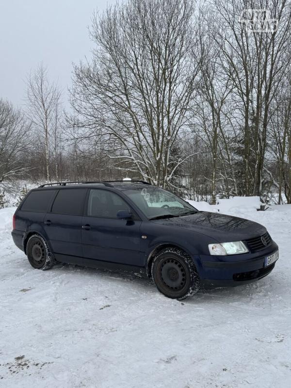 Blue Volkswagen Passat 1998 in Vilnius, with an engine capacity of 1.90 L and mileage of 350 thousand km for 1699 €, photo 3 on AUTOMOTO.COM.LV